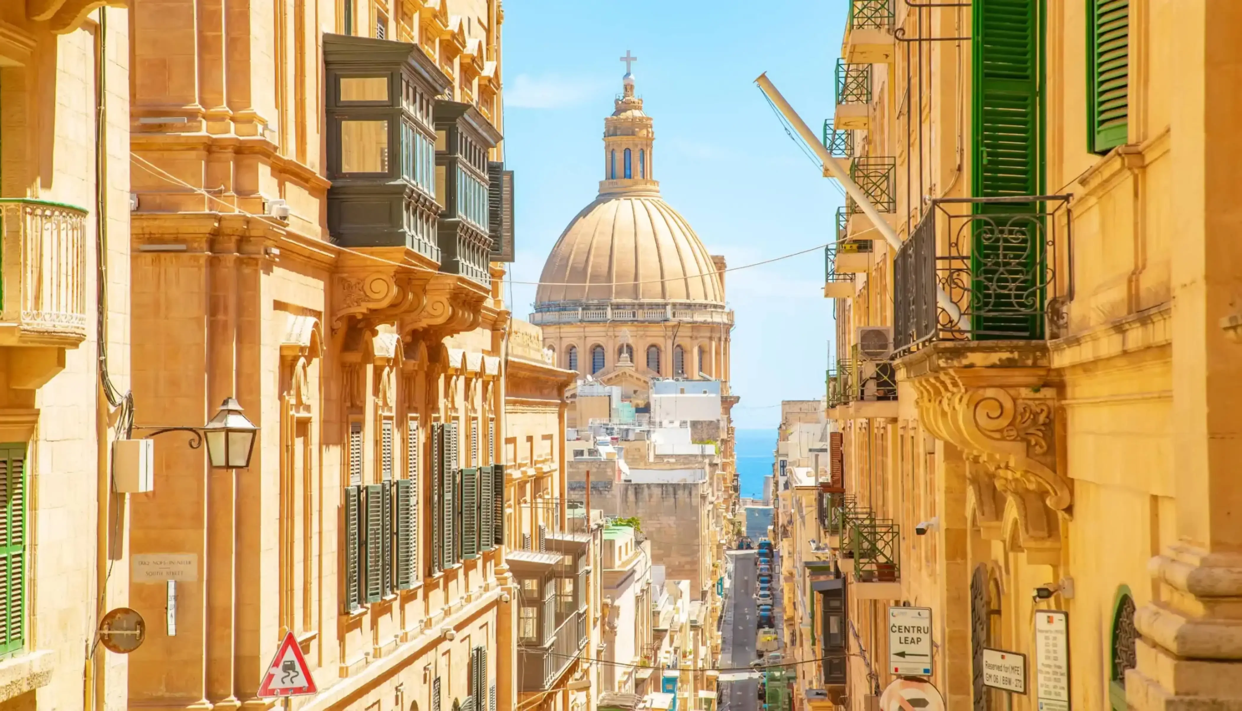 Best Malta Tours 2025 | Islands, Fortresses & Coastal Views